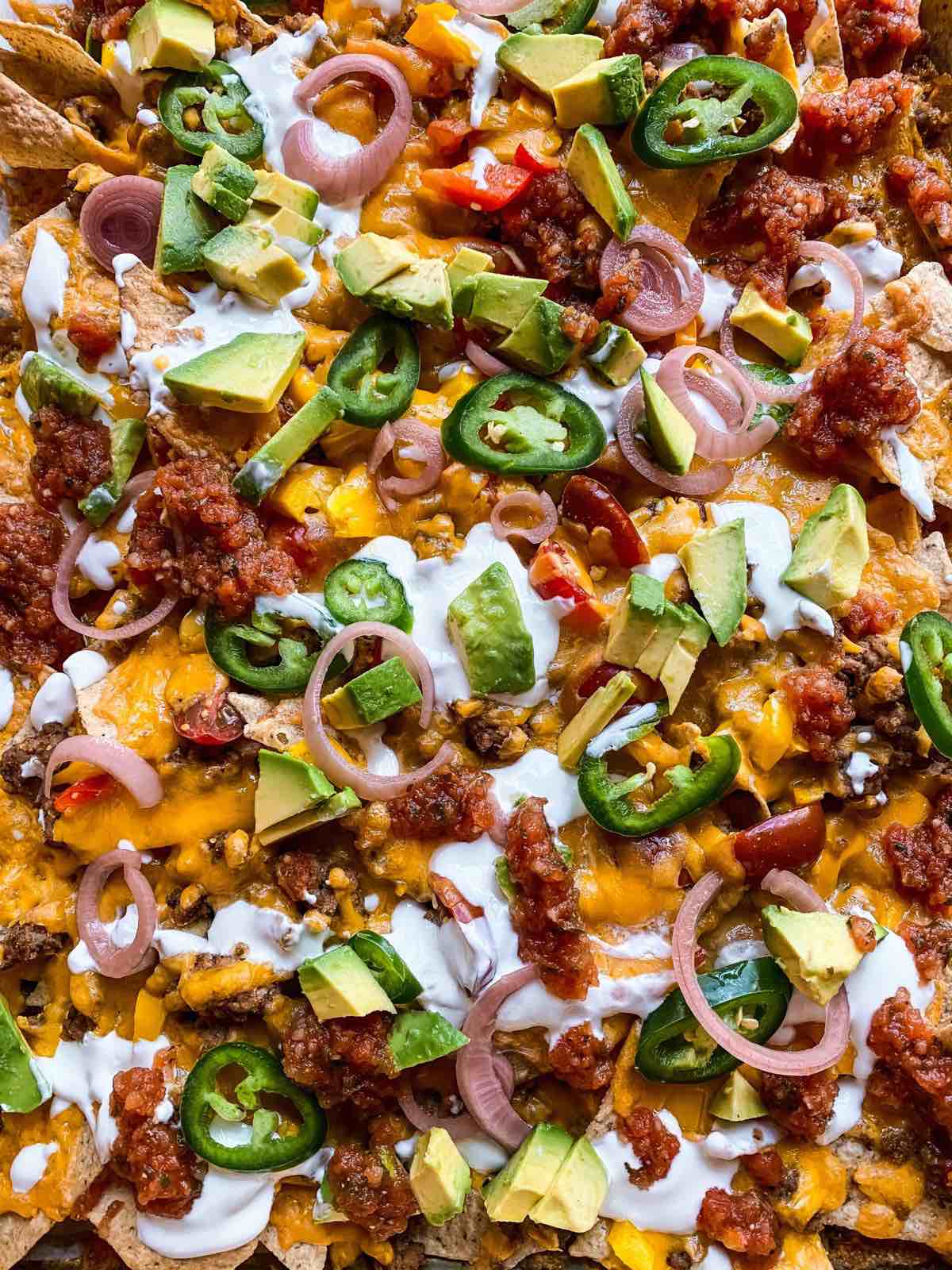 How to Make the Ultimate, Fully Loaded Sheet Pan Nachos | Wit & Delight ...